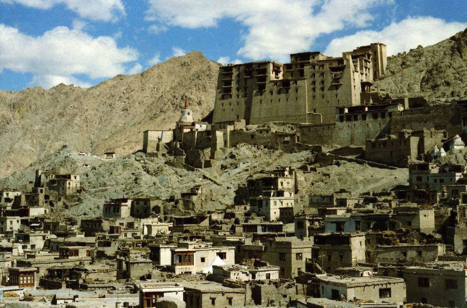 TRAVELLING BY TRUCK TO LEH, LADAKH | LETTERS & PICTURES 1988 – Analogue ...